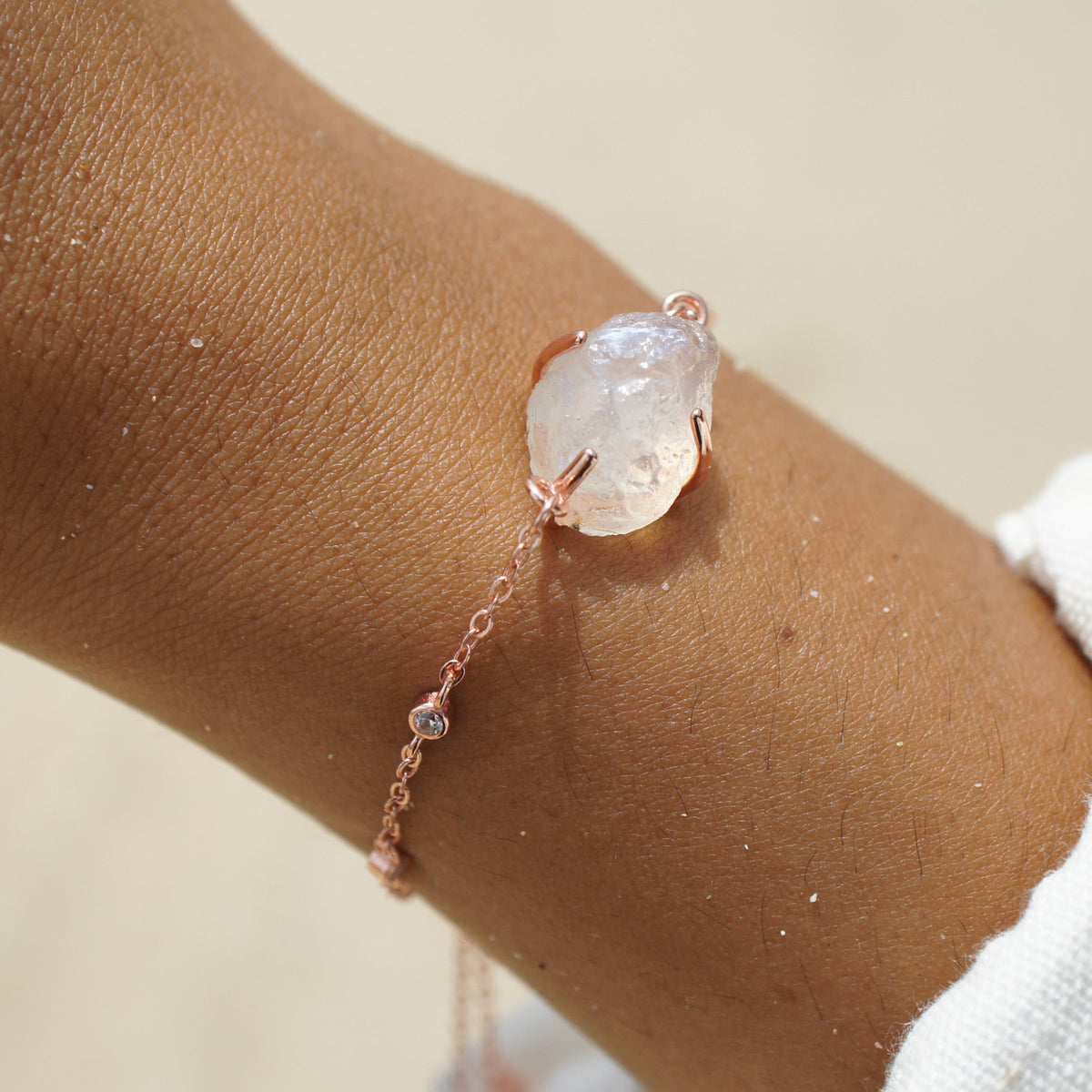 Raw Moonstone Bracelet / Pulsera – Lua Jewels